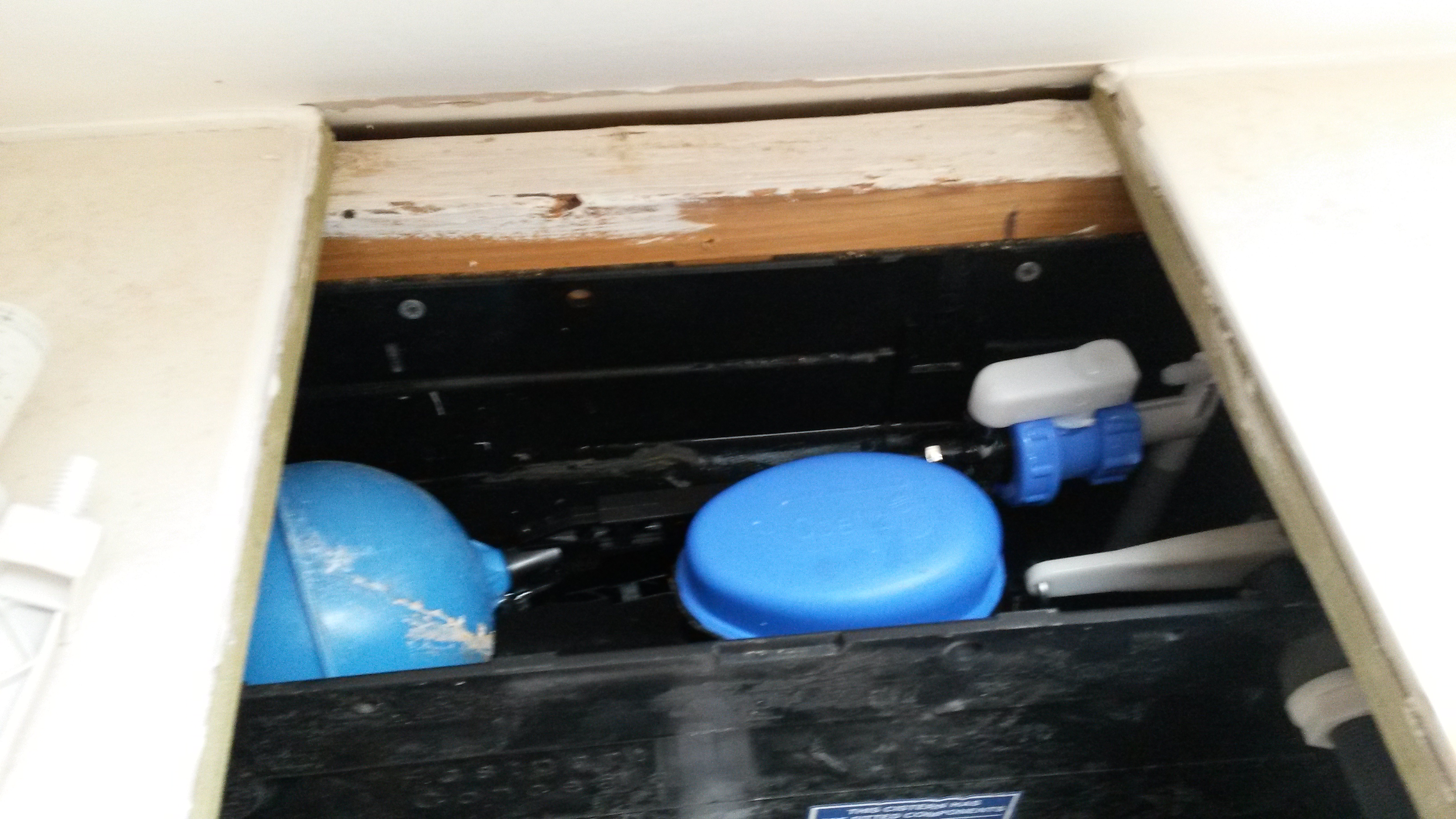 Concealed cistern inlet valve & flush siphon replacement - Seraphim